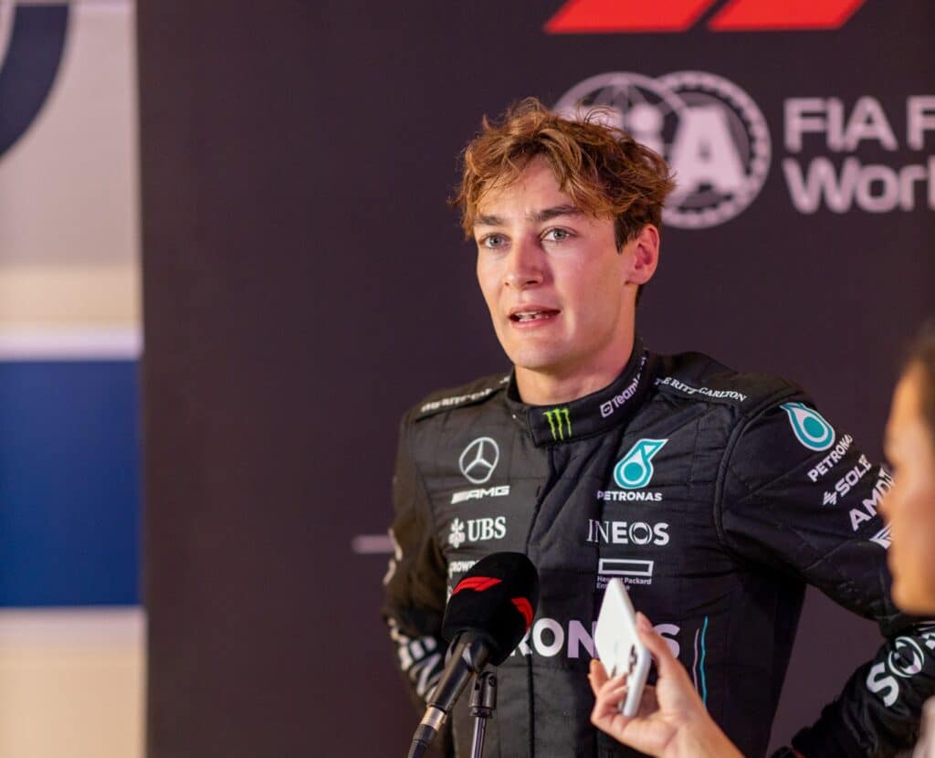 アロンソ、アストンマーティンの低速での課題について語る - Shiga Sports