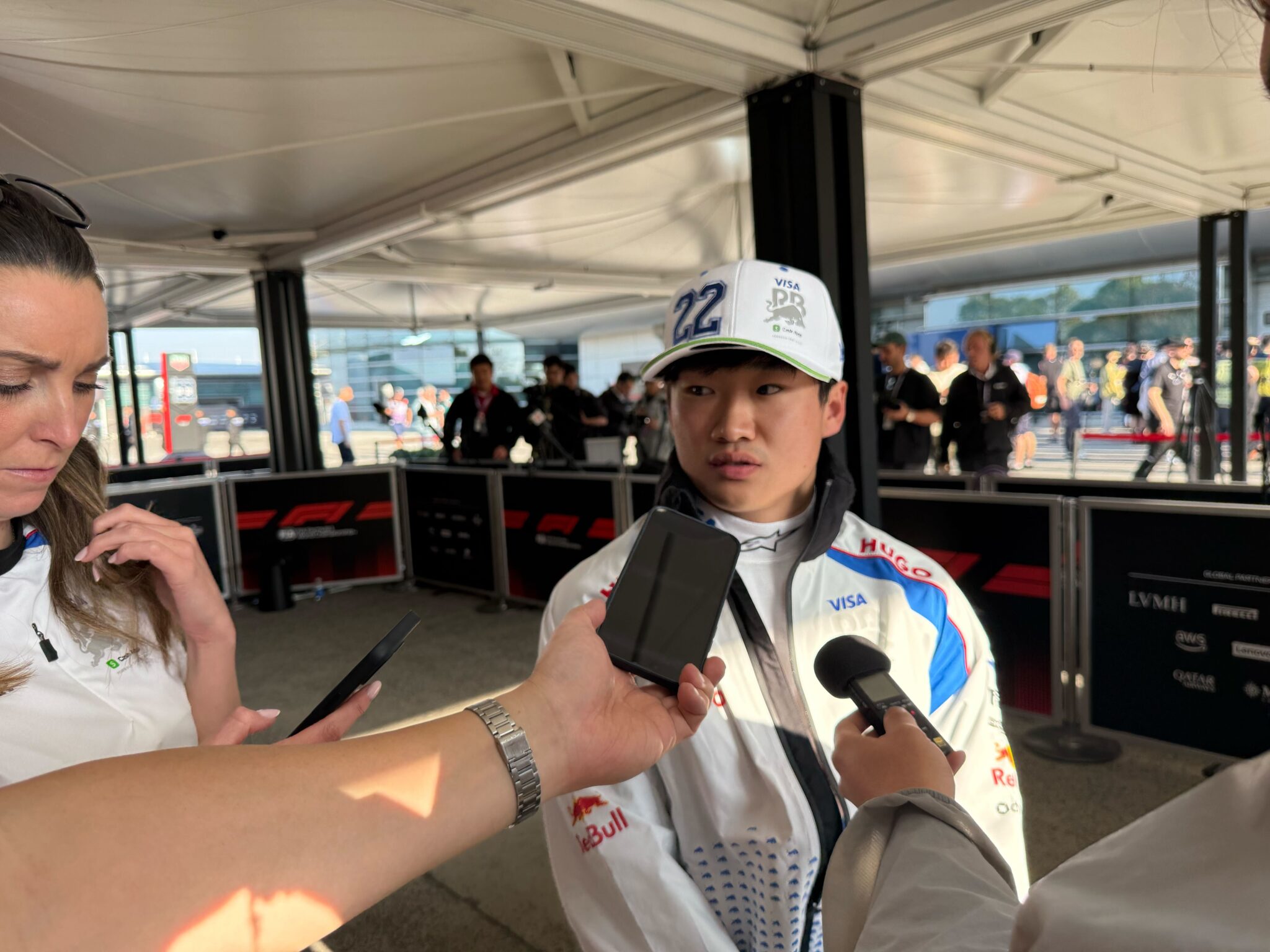 【フェラーリF1ルクレール】新しい恋人が「元カノにそっくり」と話題に - Shiga Sports